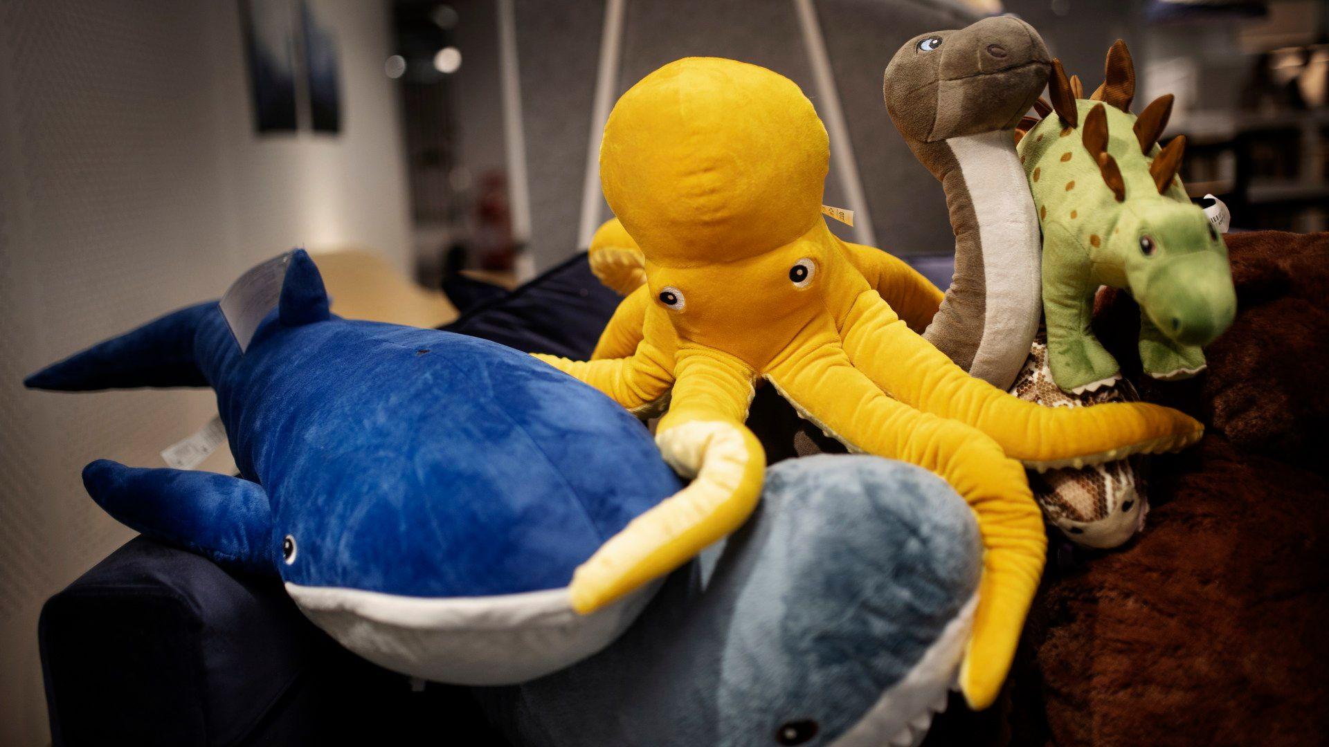 BLÅVINGAD toy collection brings an important message ashore – IKEA Global