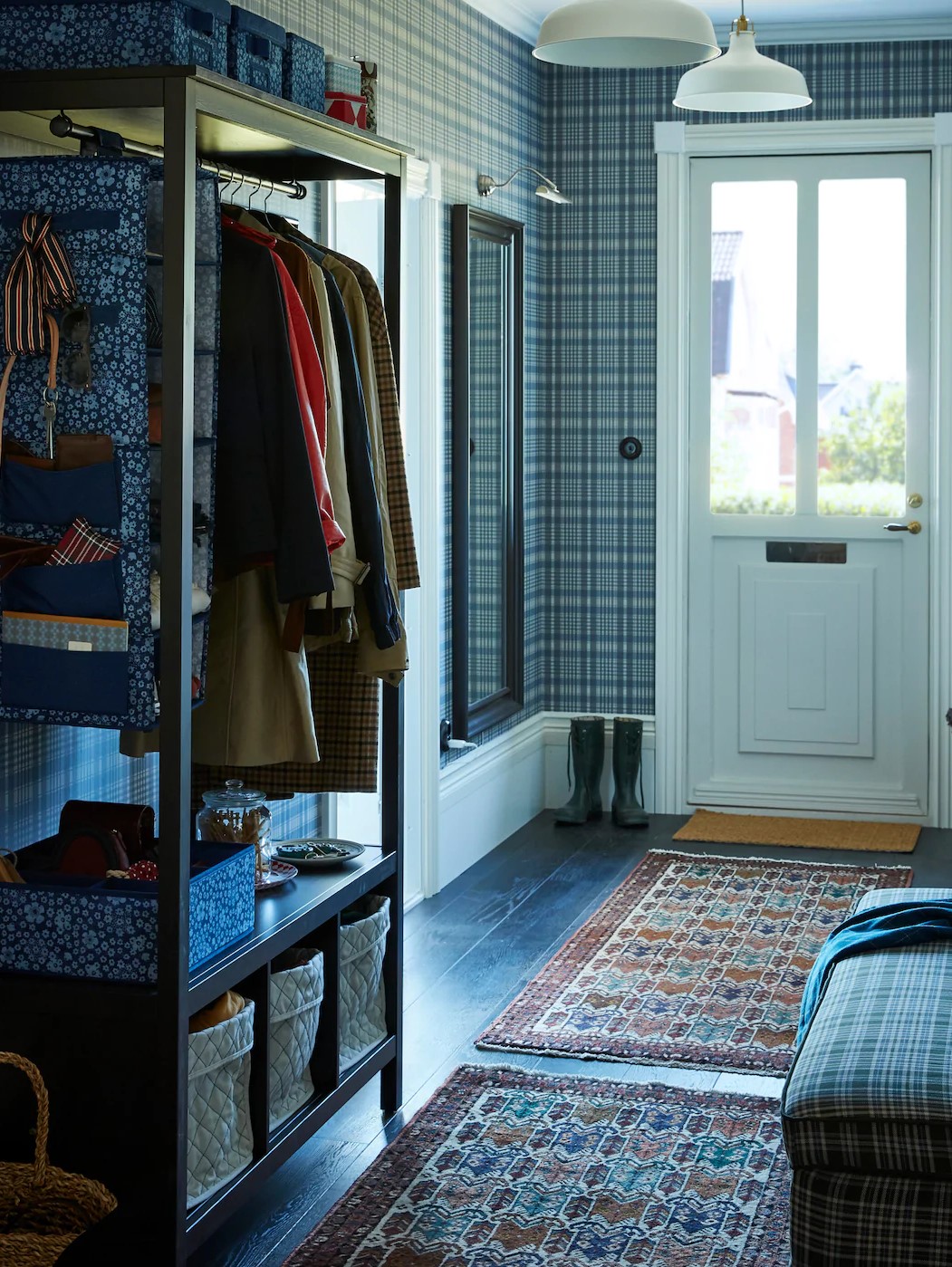 Hallway inspiration, furniture and more - IKEA