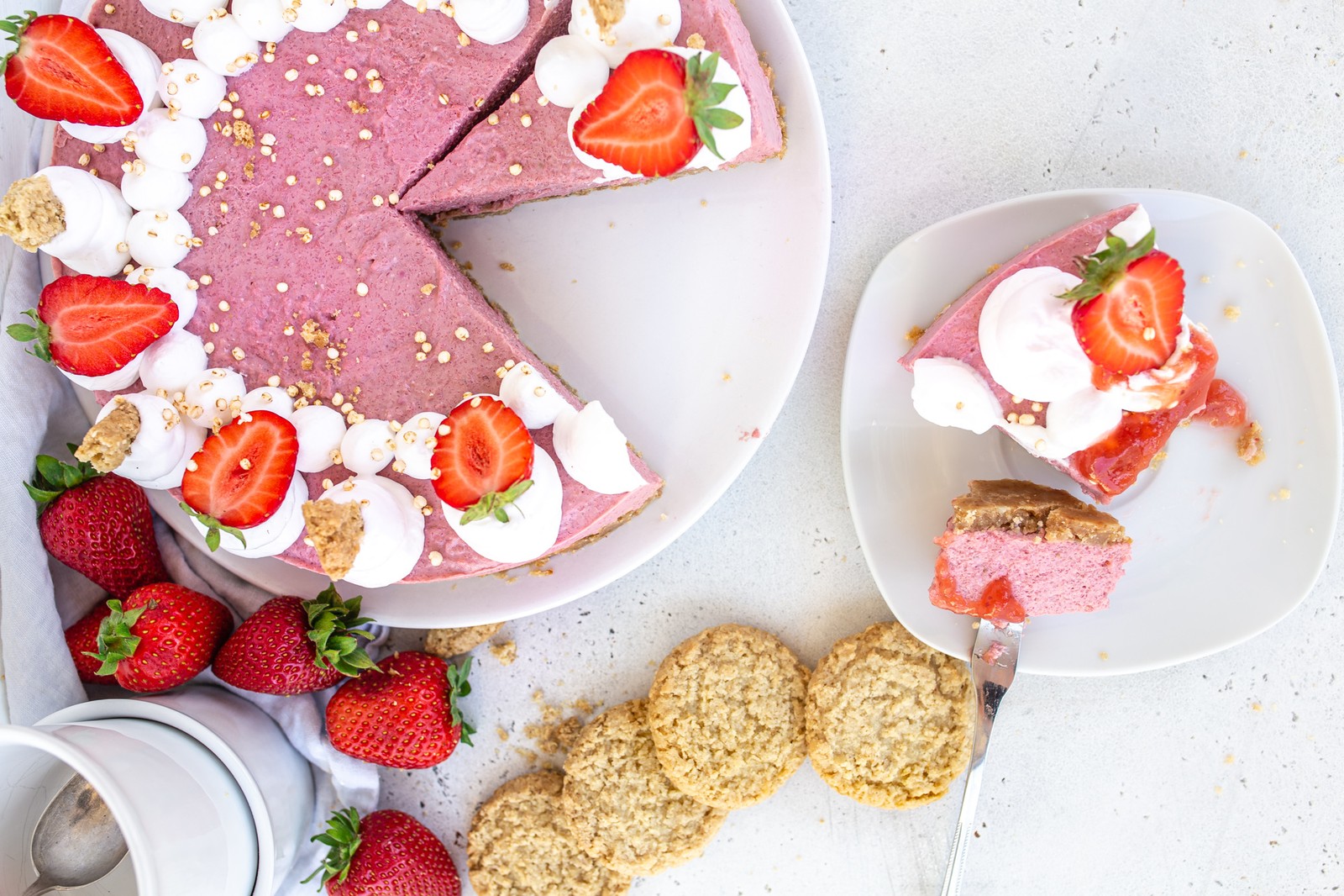 Recipe: Vegan Strawberry Cheesecake @vanillacrunnch - IKEA Switzerland