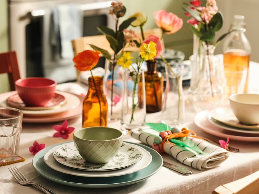 DIY teen party decorations for a fun table setting - IKEA