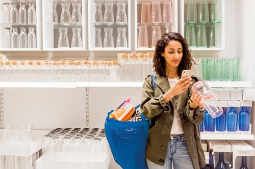 IKEA führt neue App-Funktion „Scan & Pay“ ein - IKEA Österreich