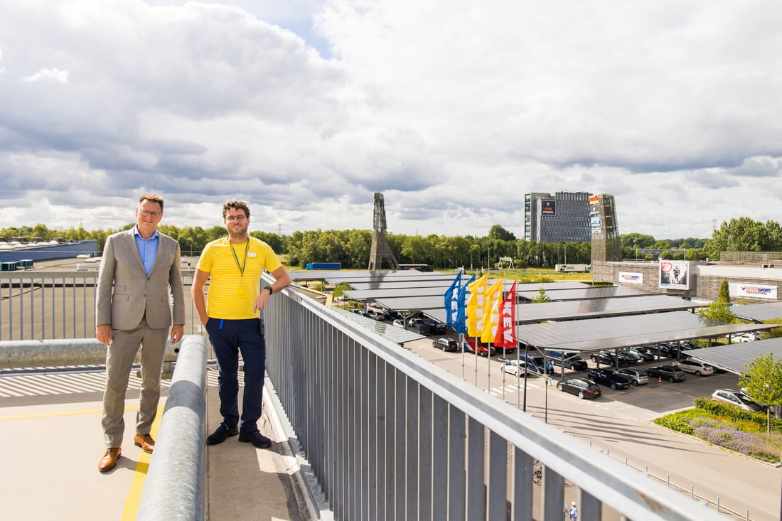 IKEA Hengelo opent parkeerplaats met zonnecarports - IKEA