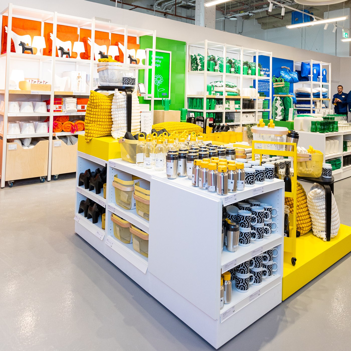 IKEA opens ‘Hus of FRAKTA’, a pop-up on Oxford Street - IKEA UK