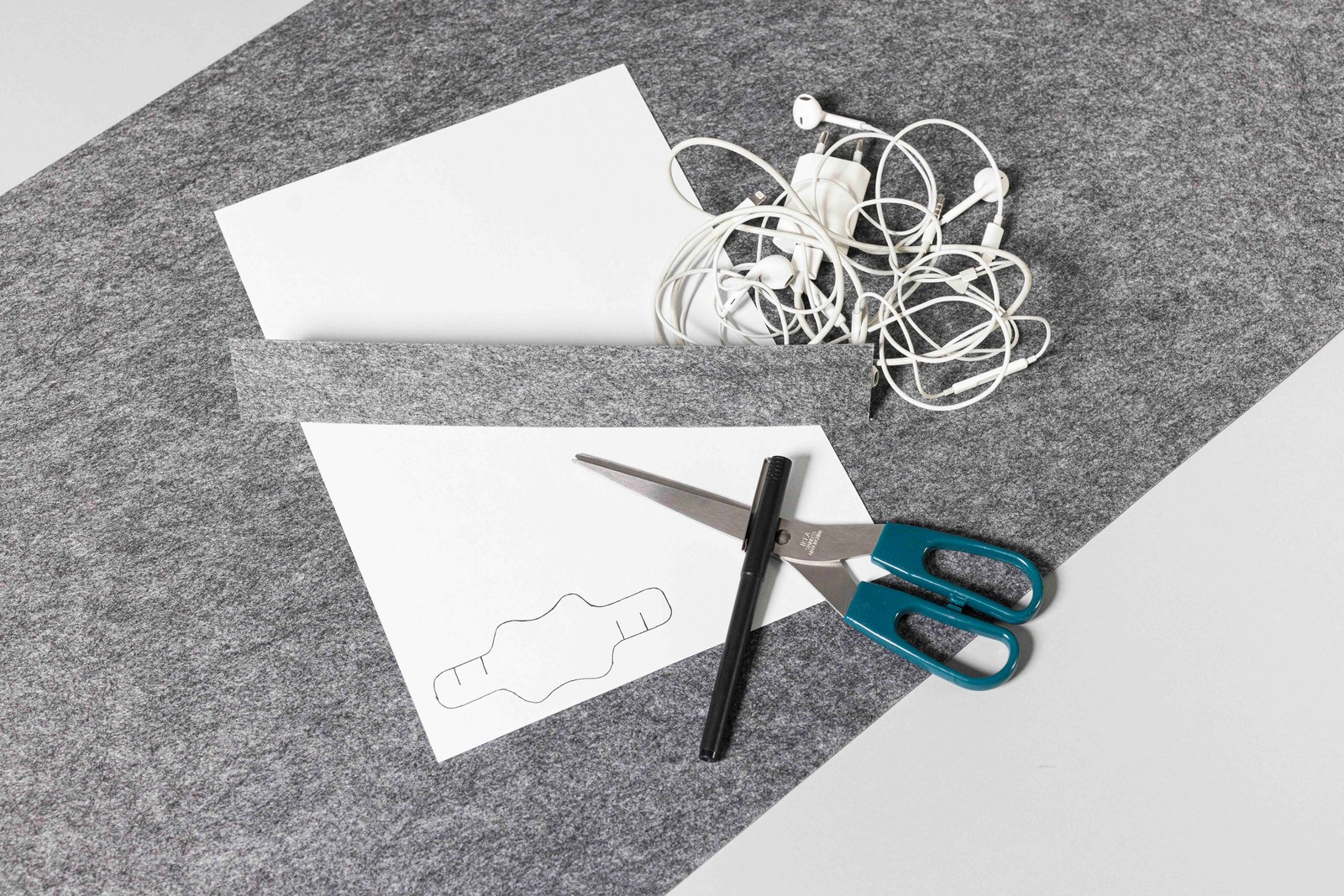 DIY Kabelbinder aus Filz: Ordnung in der Kabellade - IKEA Österreich