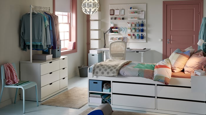 Storage ideas for a small dorm room - IKEA CA