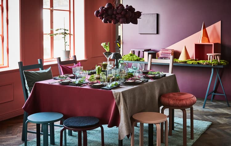 A modern take on a festive Swedish table - IKEA