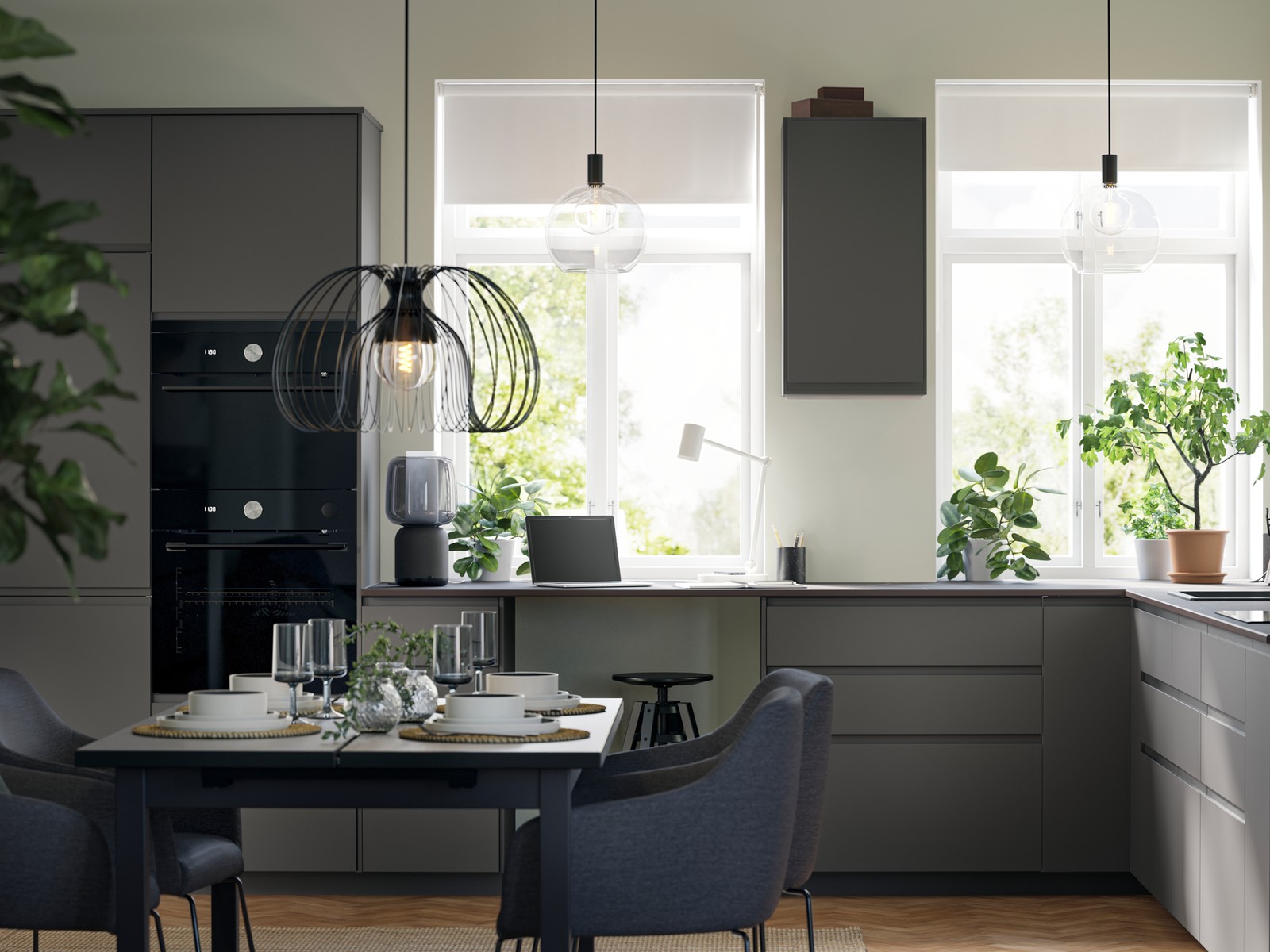 A modern and bright kitchen with sleek white fronts - IKEA