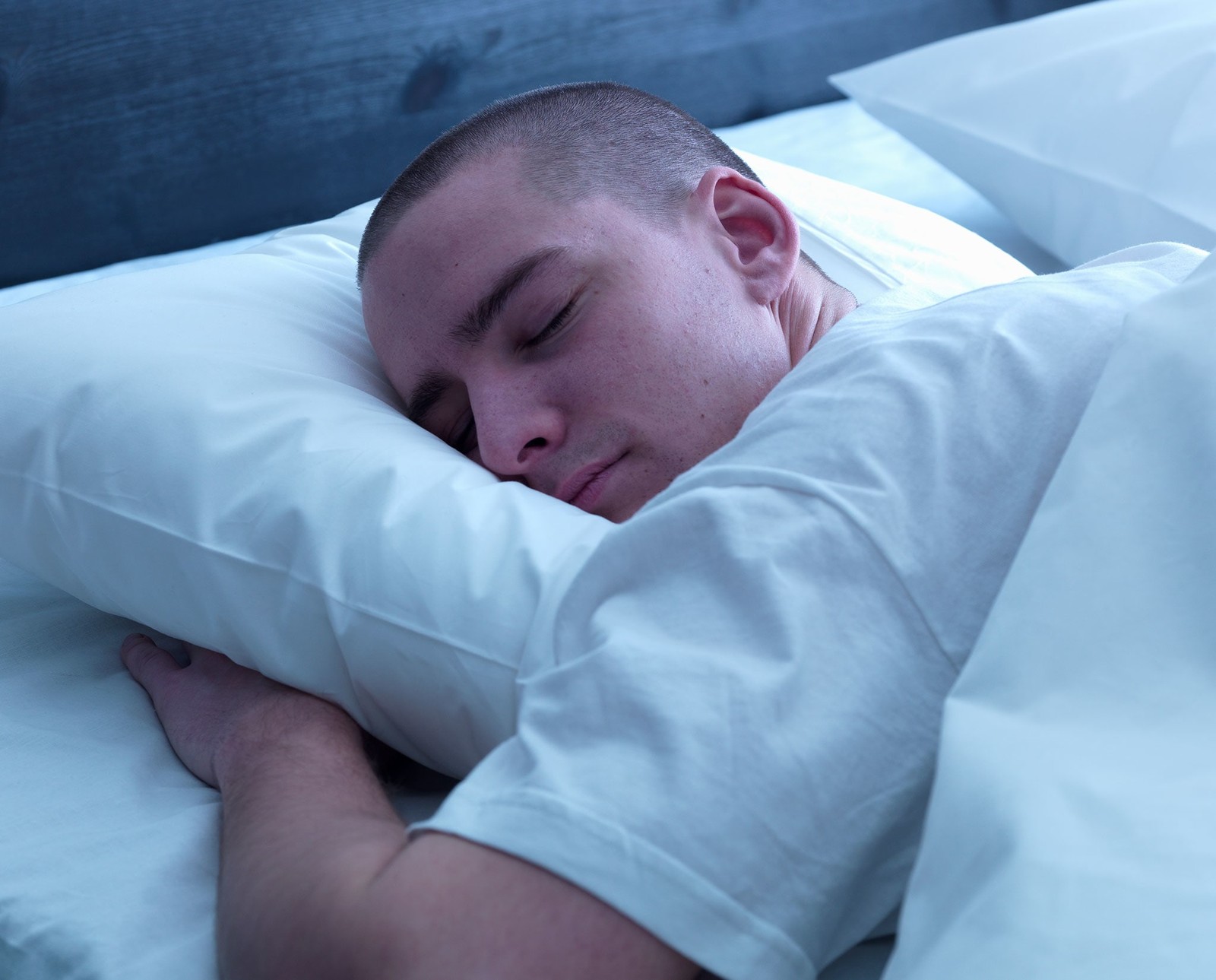 How to block out noise and sleep better - IKEA UK