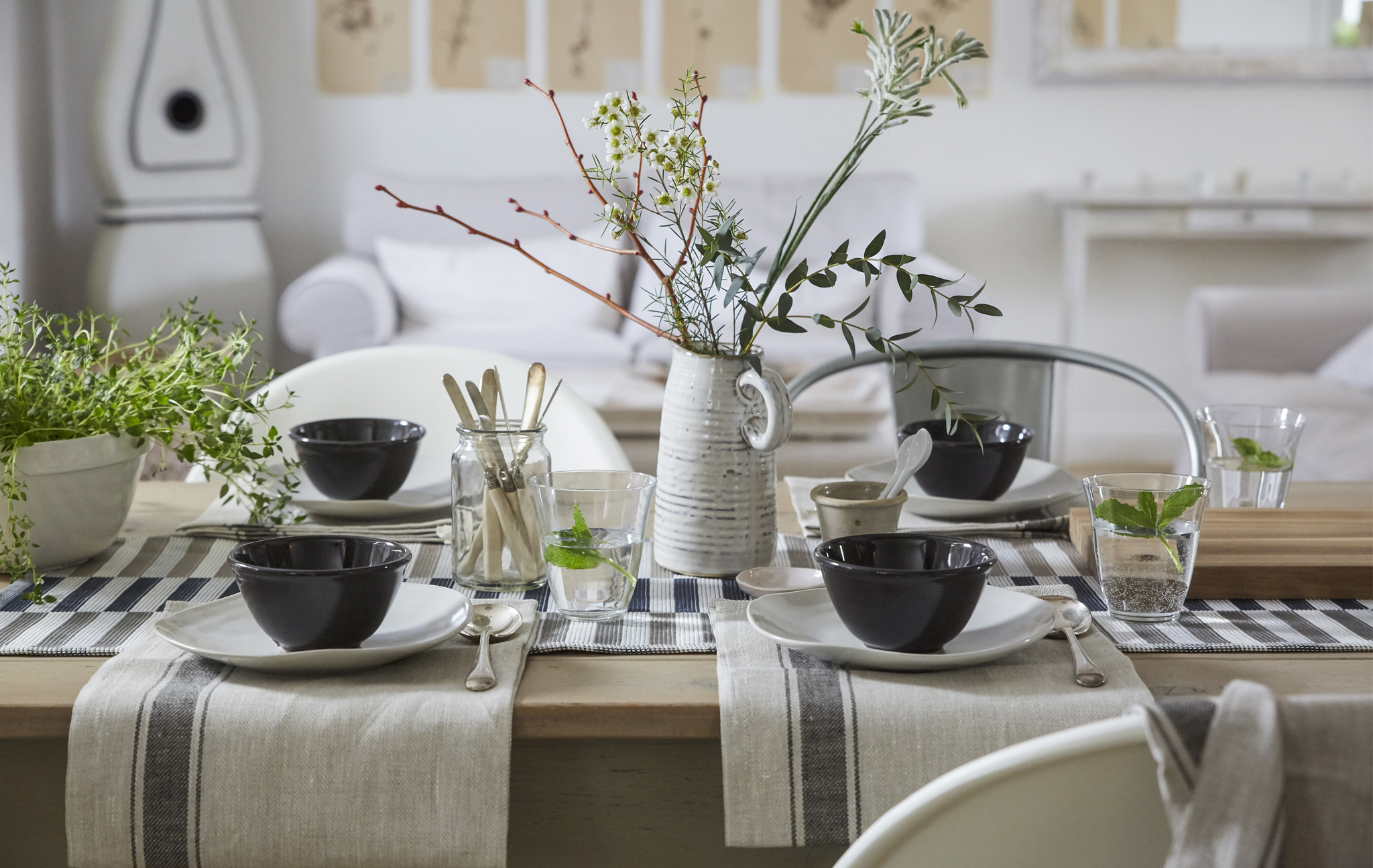 3 Ways To Create A Fantastic Feature Display UAE - IKEA