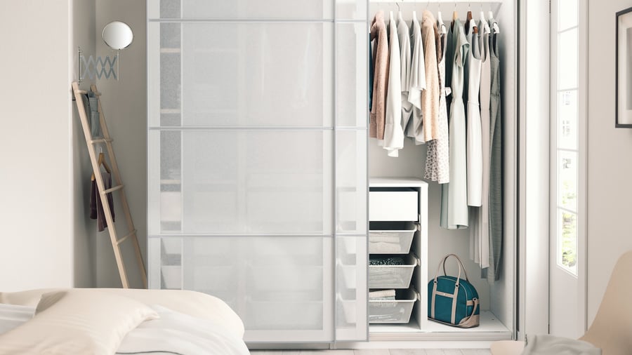 Get the most from a wardrobe - IKEA