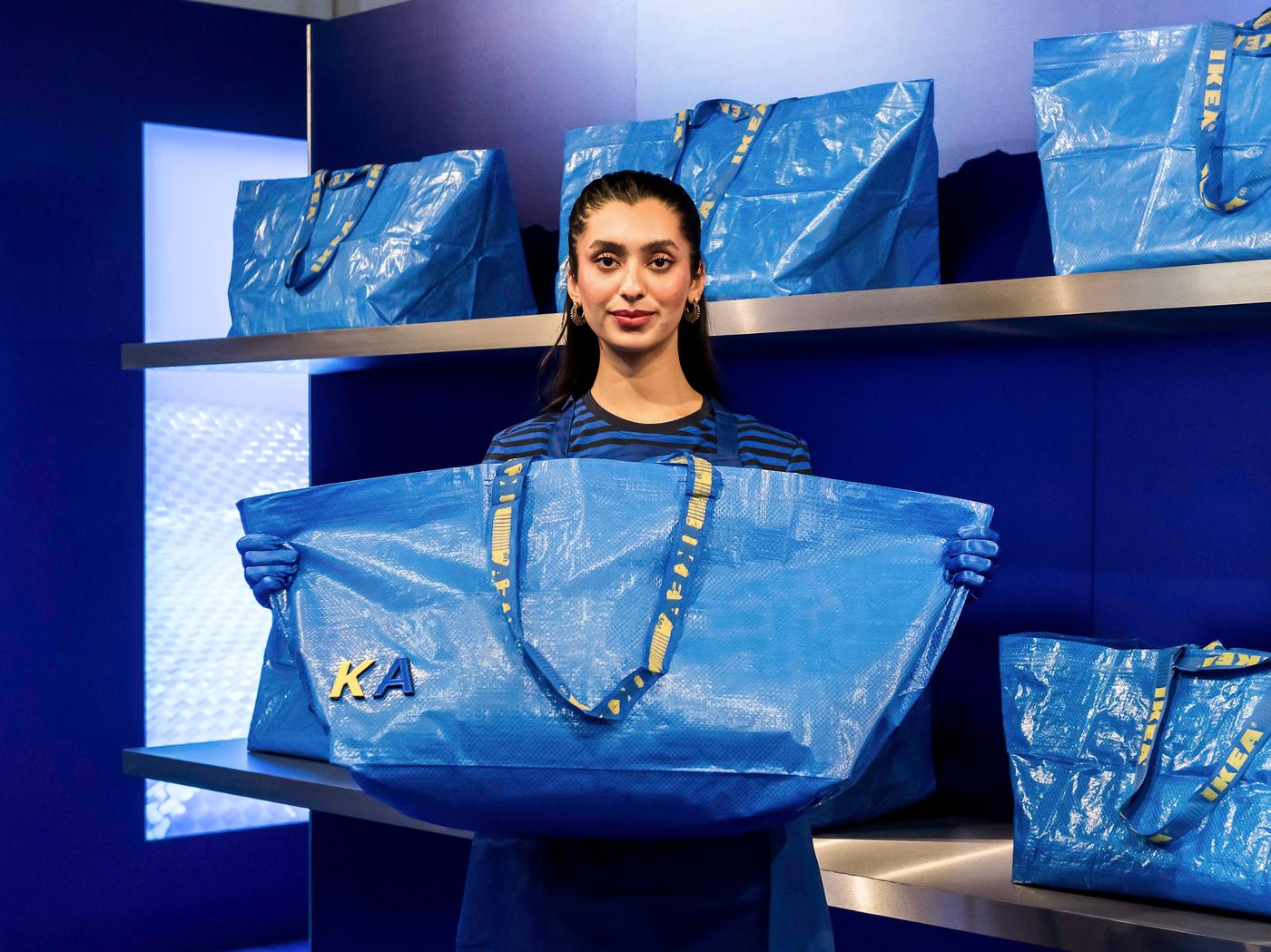 Hus of FRAKTA, a pop-up where fashion meets form - IKEA