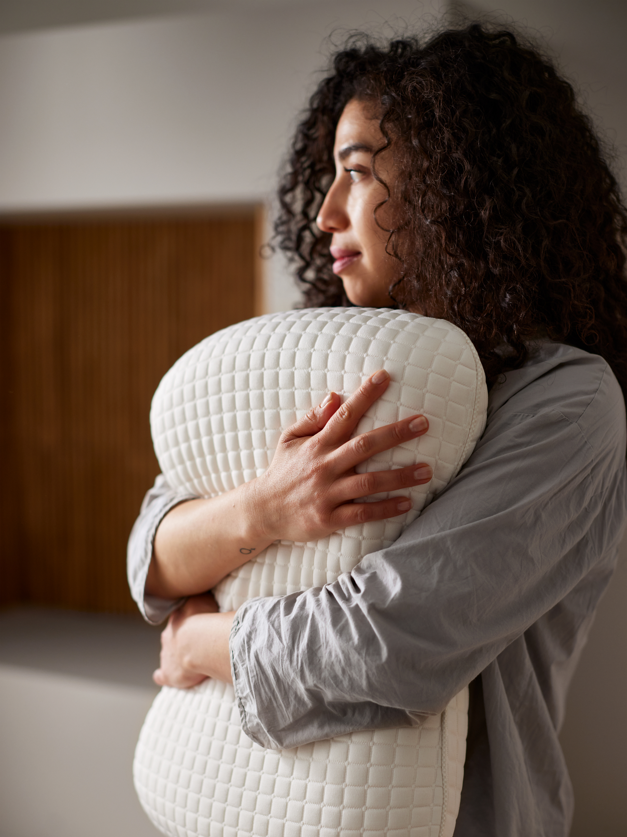 Find the perfect pillow for your sleep position - IKEA | IKEA Singapore