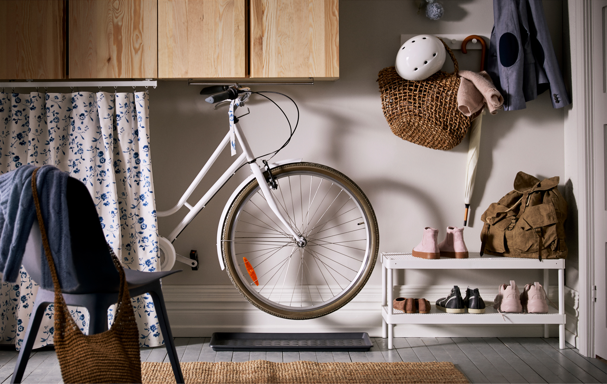 Bike storage at home, three easy ways - IKEA
