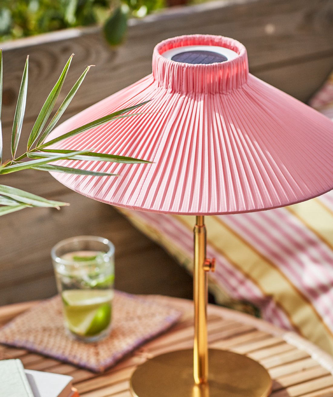 Light your summer evenings with solar-powered lamps - IKEA