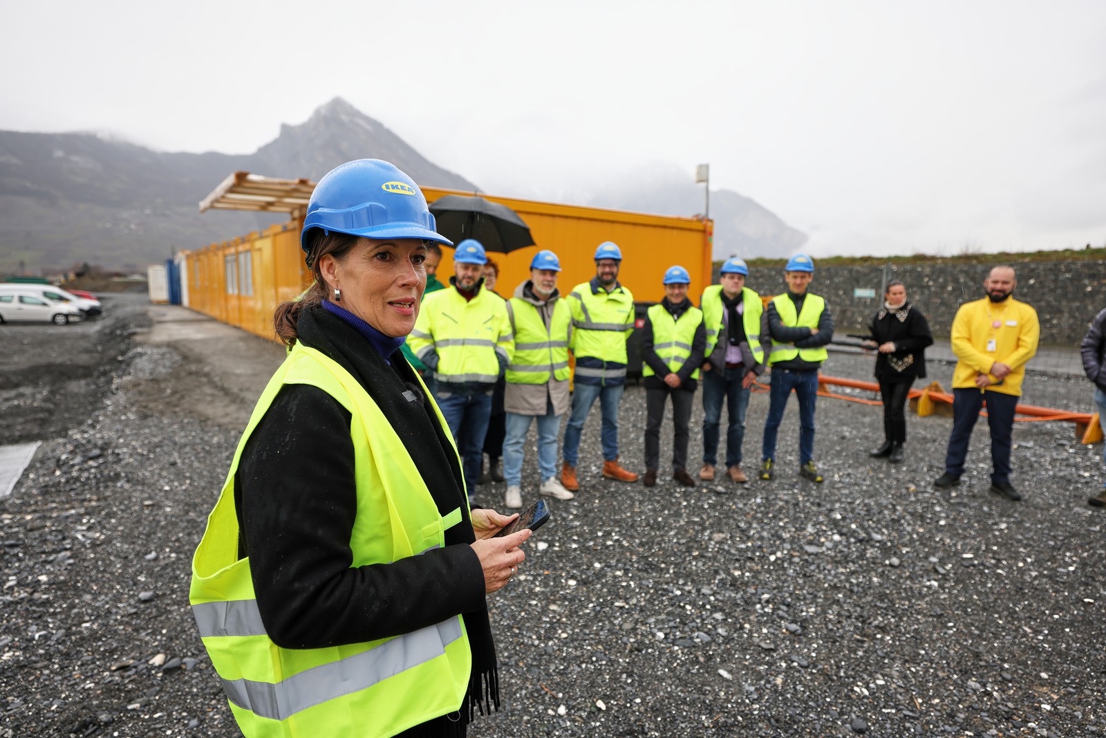 Le premier coup de pioche à Riddes - IKEA Suisse