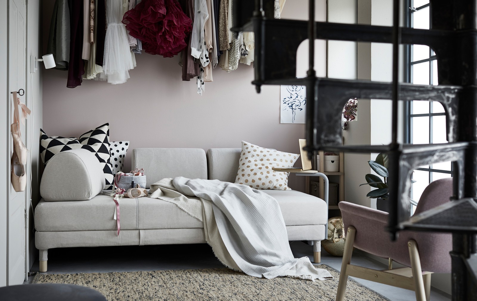 Open wardrobe ideas for your bedroom | IKEA - IKEA