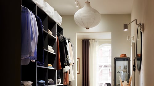 Make a walk-in wardrobe - IKEA