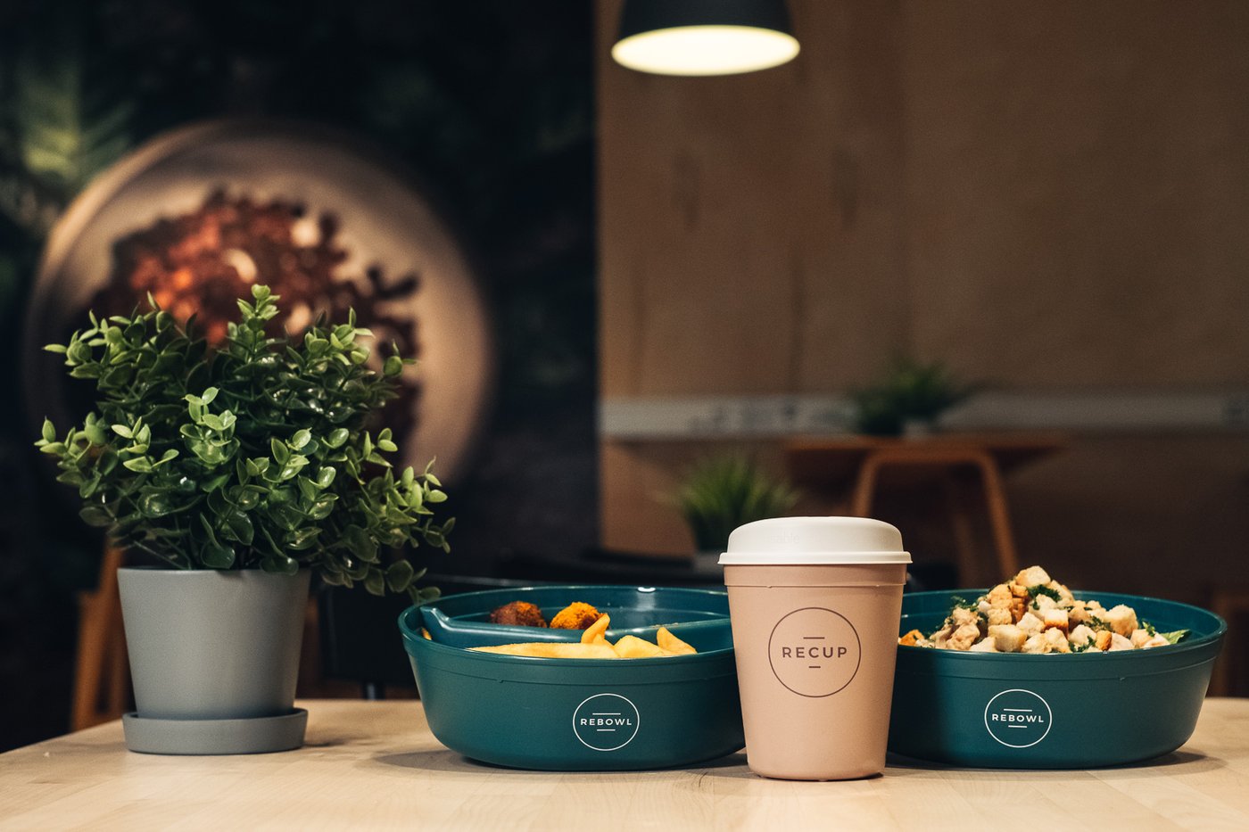 IKEA setzte mit RECUP und REBOWL auf Mehrweg - IKEA Deutschland