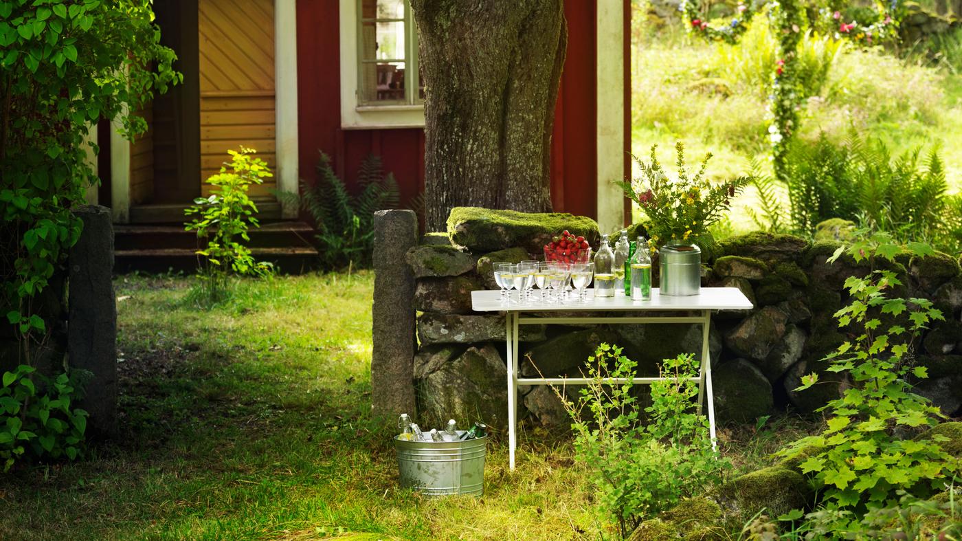 Set the table for Midsommar - IKEA Switzerland