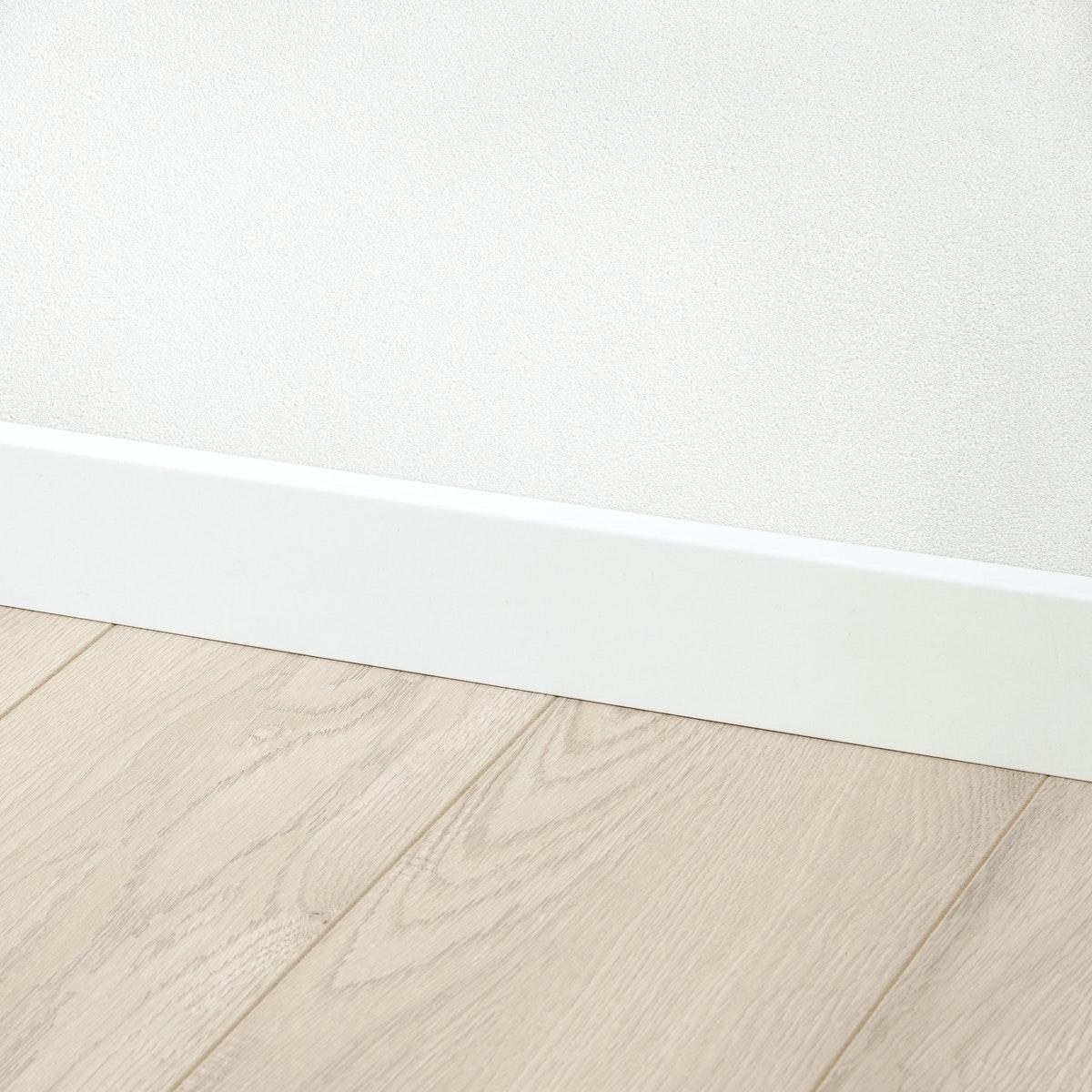 Witte plinten - IKEA