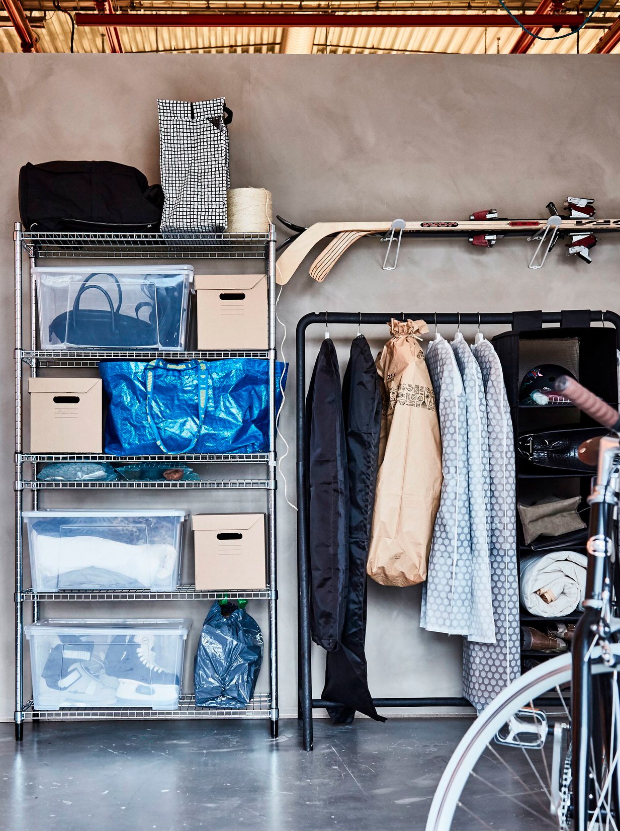 Cómo guardar la ropa de invierno de forma segura - IKEA