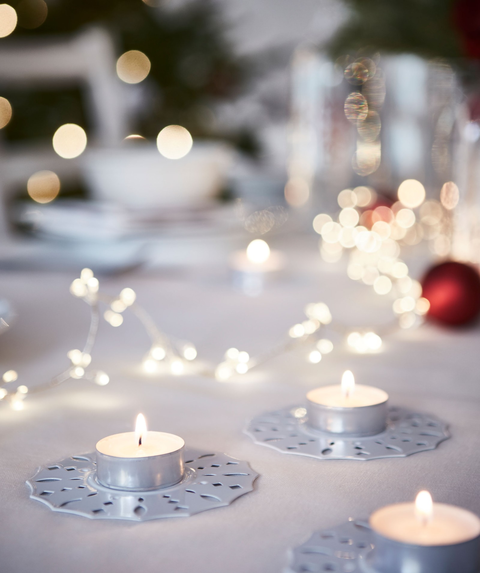 Para una taula festiva amb un toc retro modern - IKEA