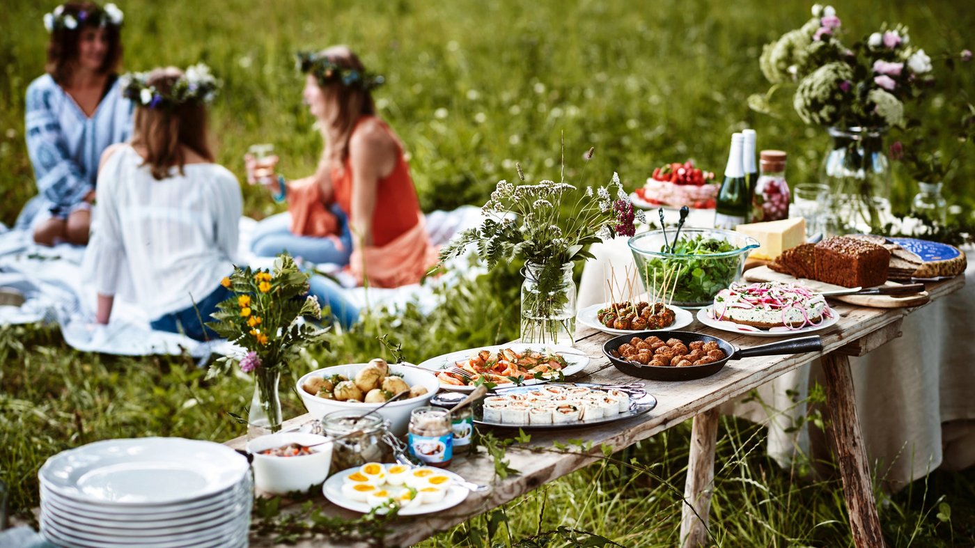 Set the table for Midsommar - IKEA Switzerland