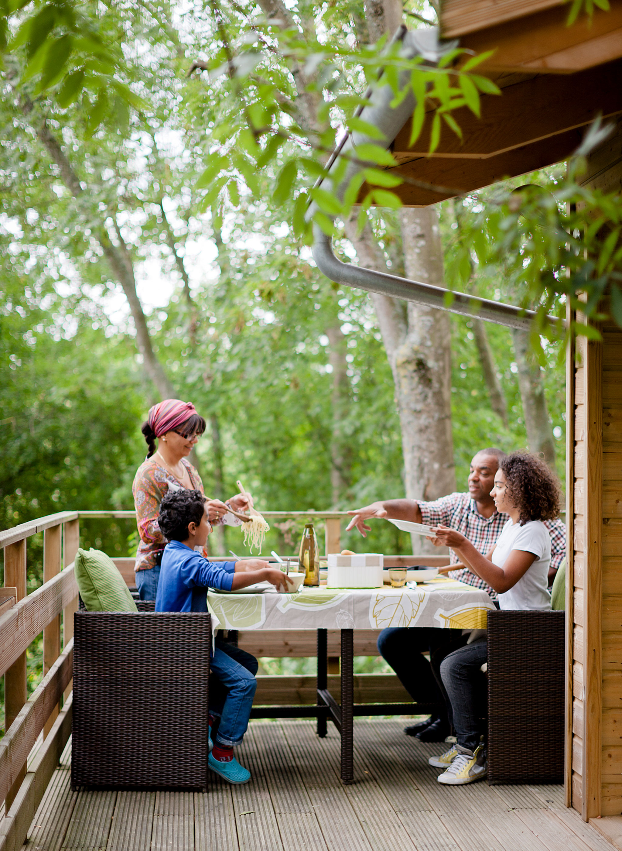 Outdoor entertaining tips from homes around the world - IKEA