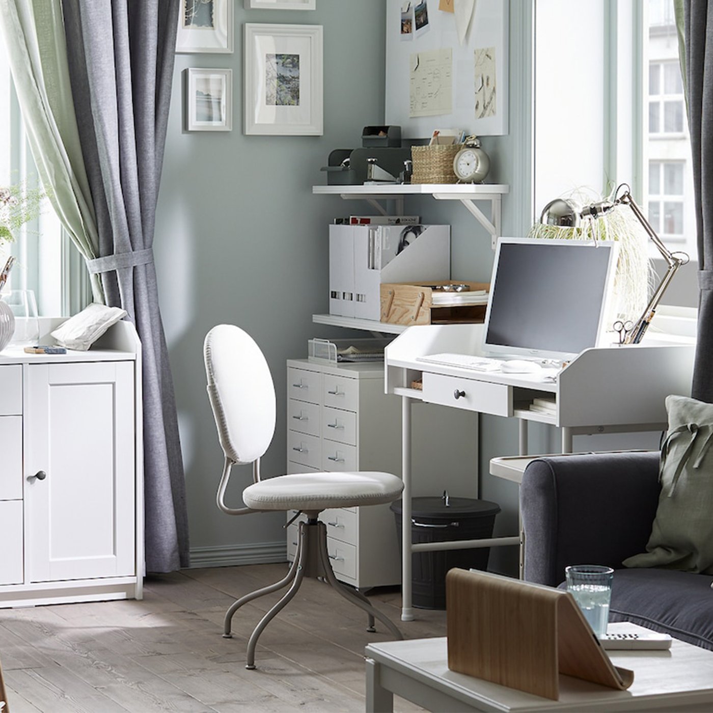 An optimized space for studies, rest and friends - IKEA