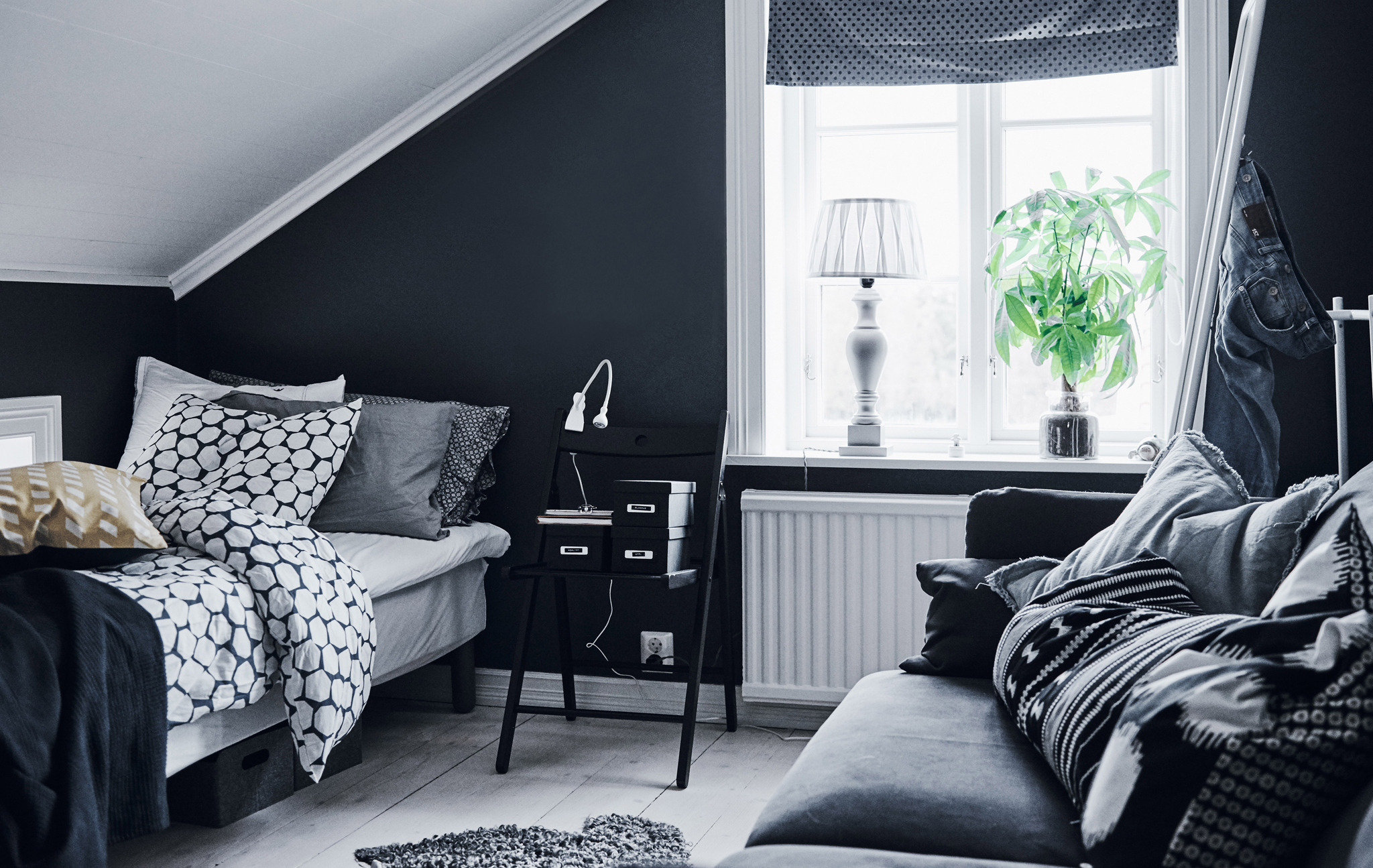 Ideas to create a cool yet practical teen bedroom - IKEA