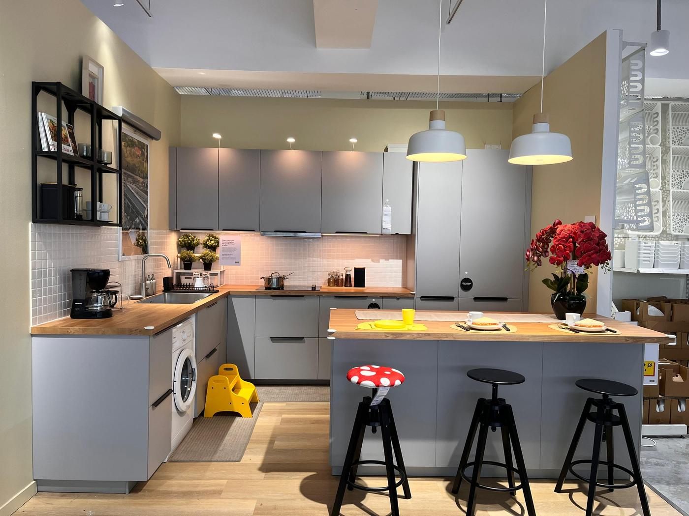IKEA Damansara - Home Furniture Store in Selangor - IKEA Malaysia