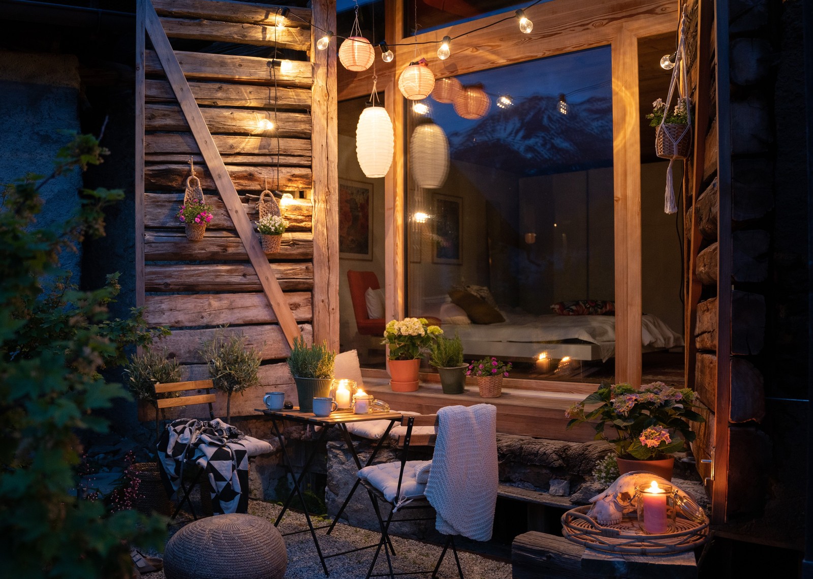 Make your balcony cosier – from morning to evening - IKEA Switzerland