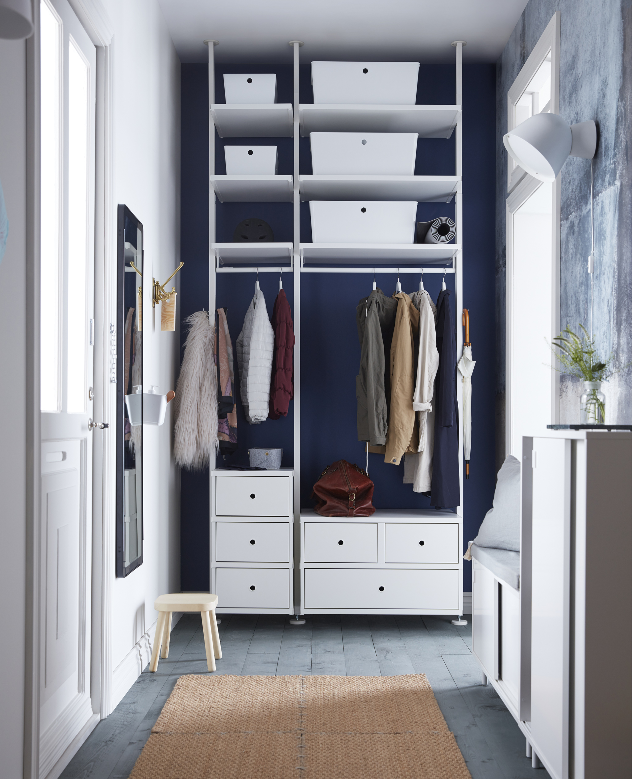 A small and smart family hallway - IKEA