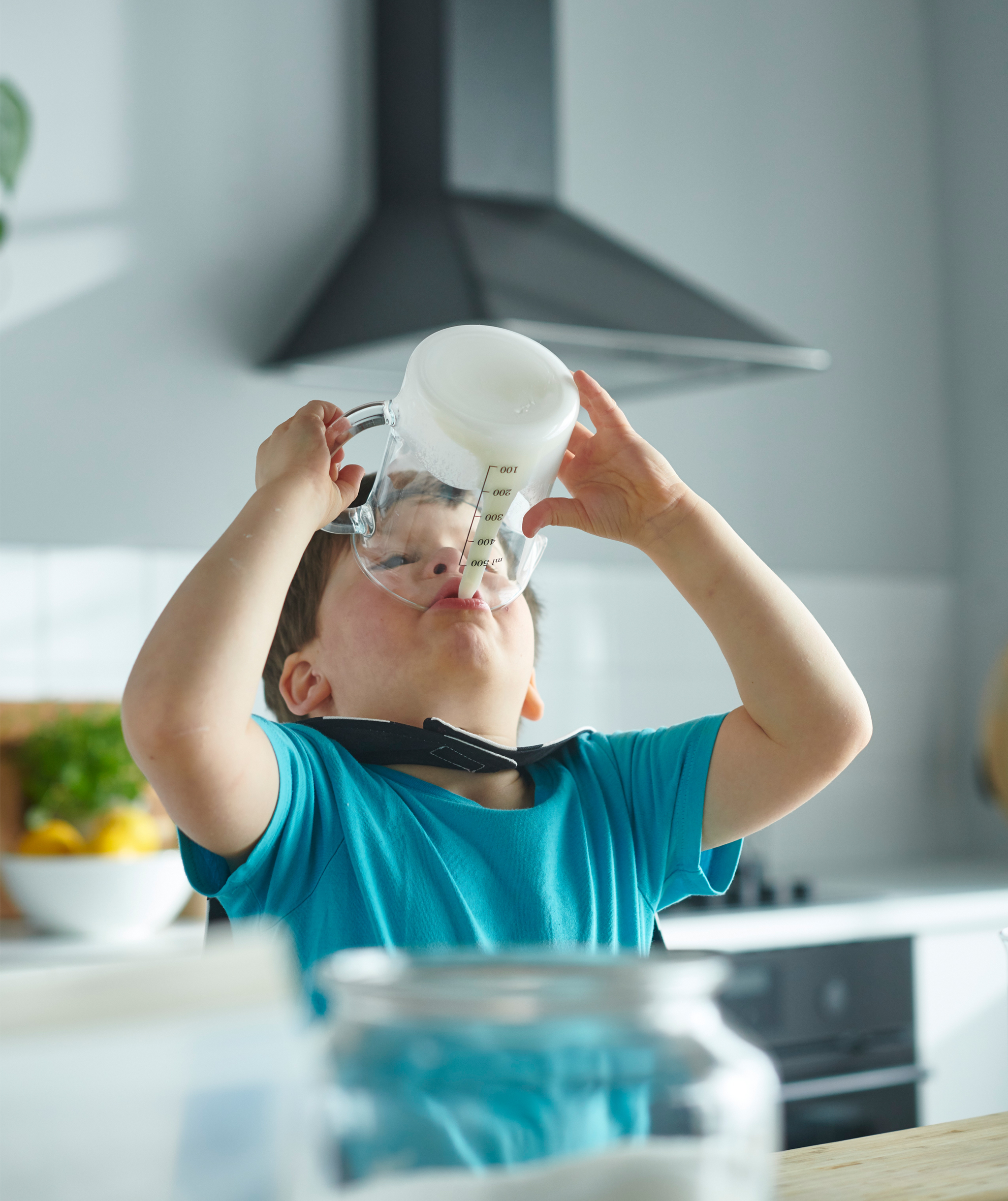 Kitchen helper to the rescue - IKEA