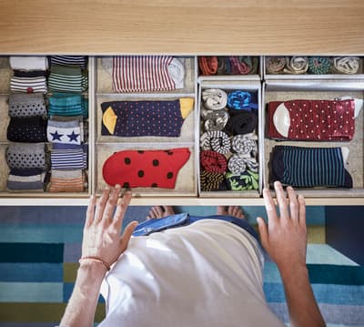 Cómo organizar el armario de una vez por todas - IKEA