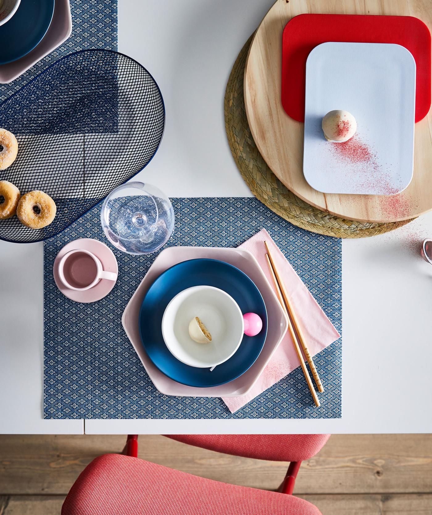 Spice up a table setting with tableware mix-and-match - IKEA