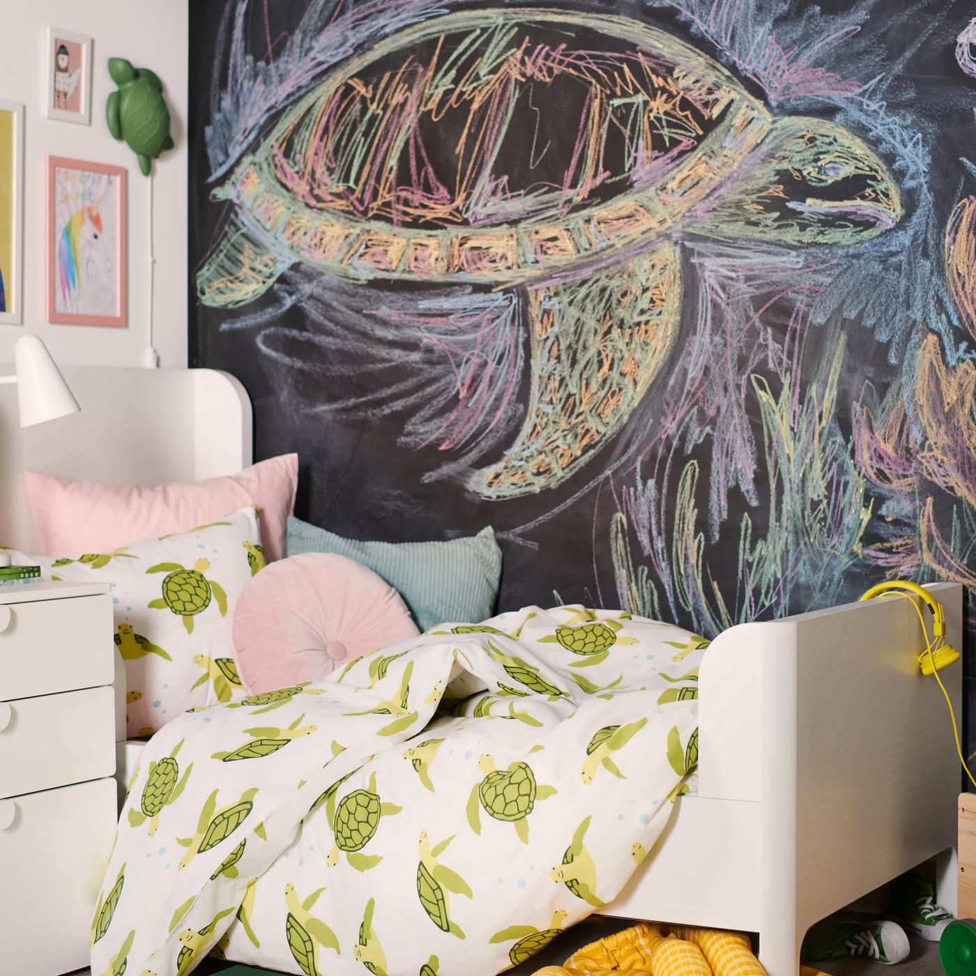 تزيين غرفة نوم ذات طابع بحري للأطفال - IKEA