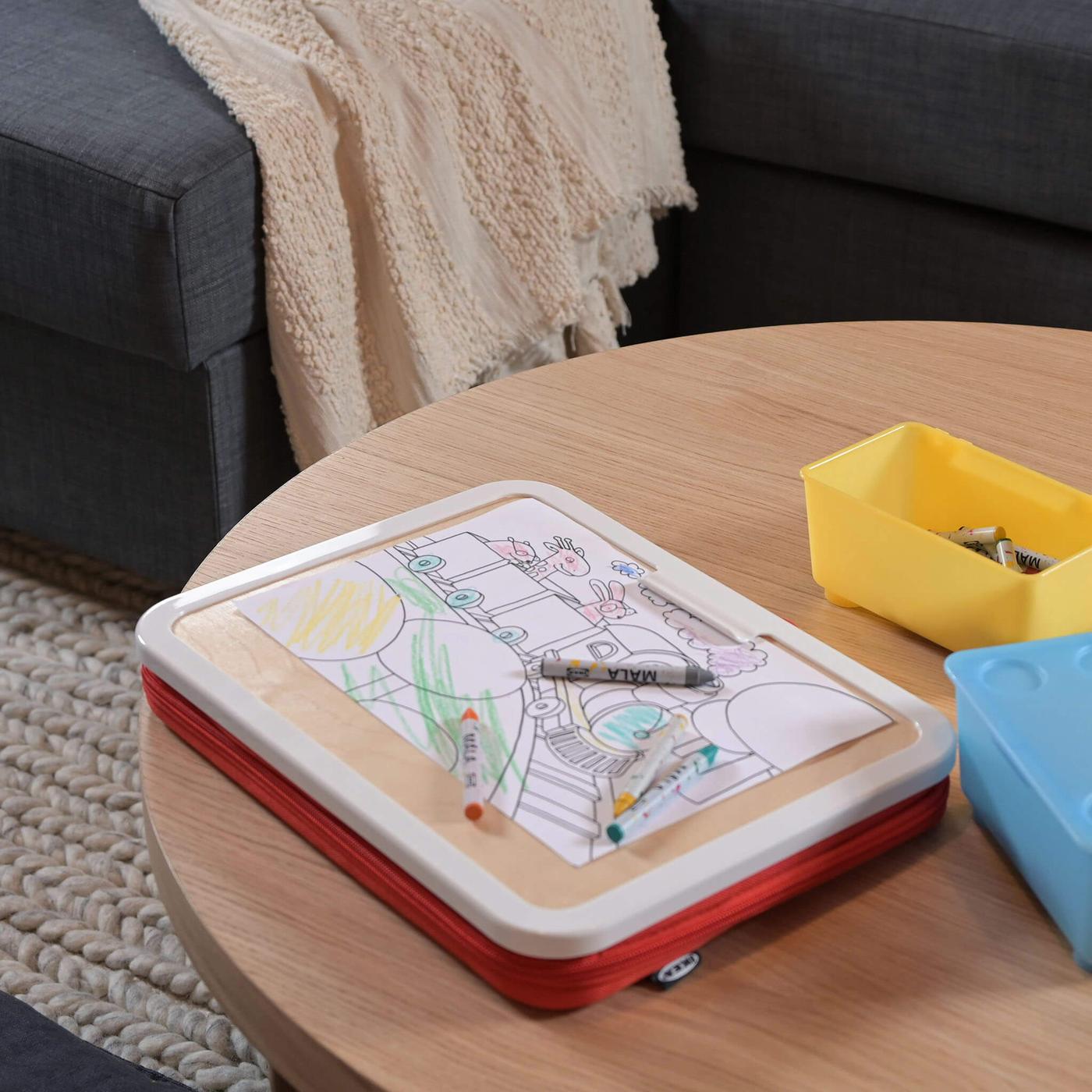 Tips for organizing a busy shared living space - IKEA