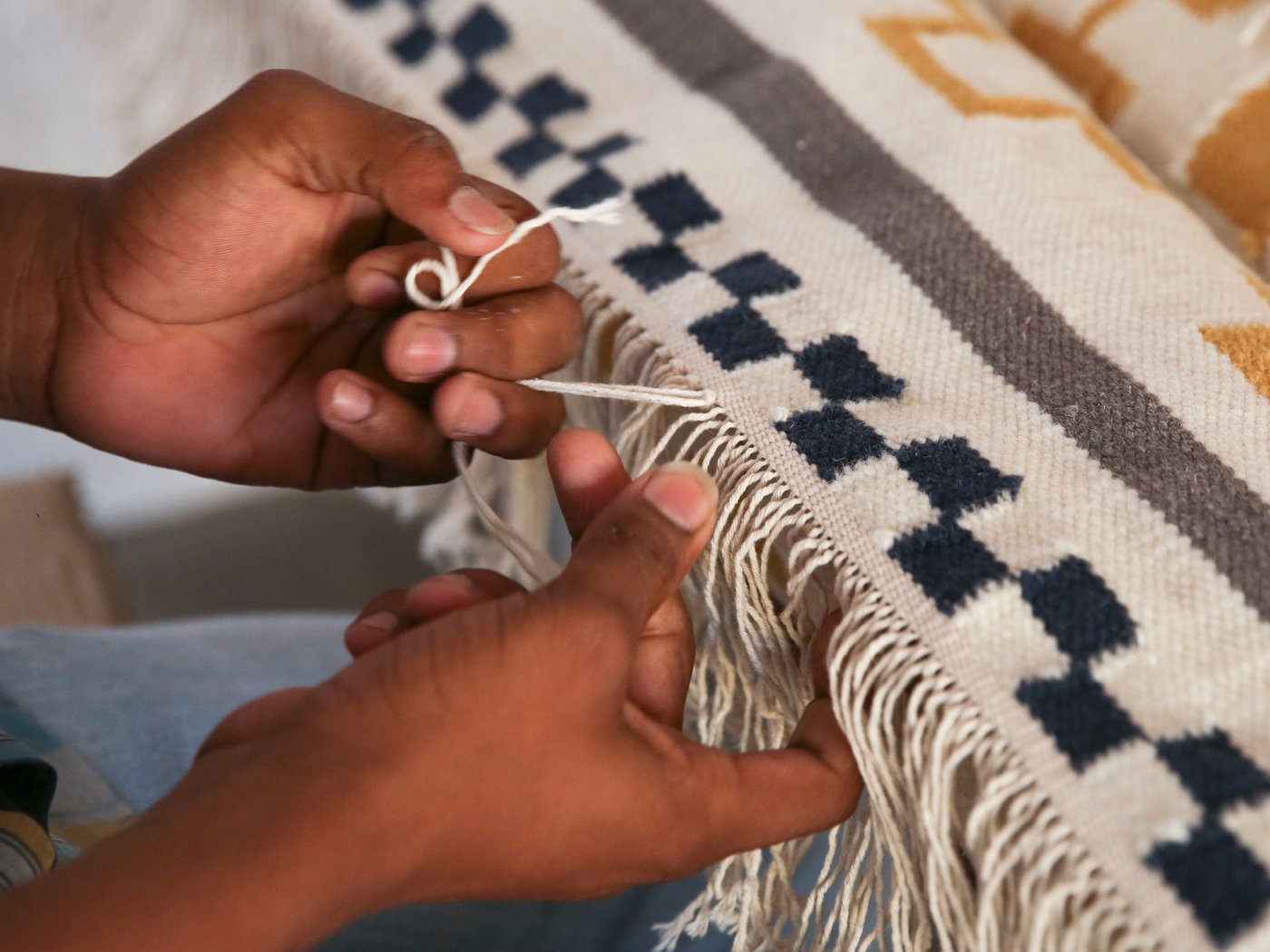 Producing ethically-made hand-woven rugs - IKEA