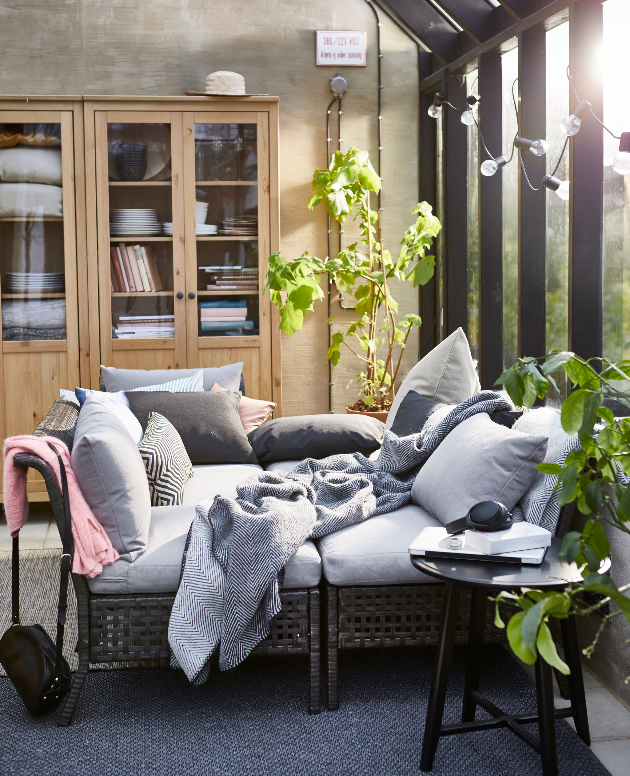 Make a changeable, personal outdoor space - IKEA CA