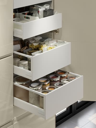 VOXTORP light-beige kitchen – glossy and minimal - IKEA