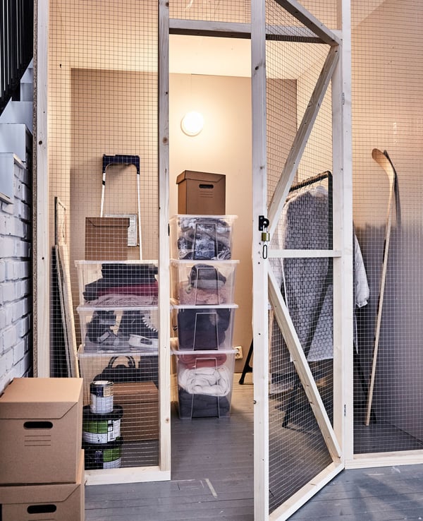Cómo guardar la ropa de invierno de forma segura - IKEA