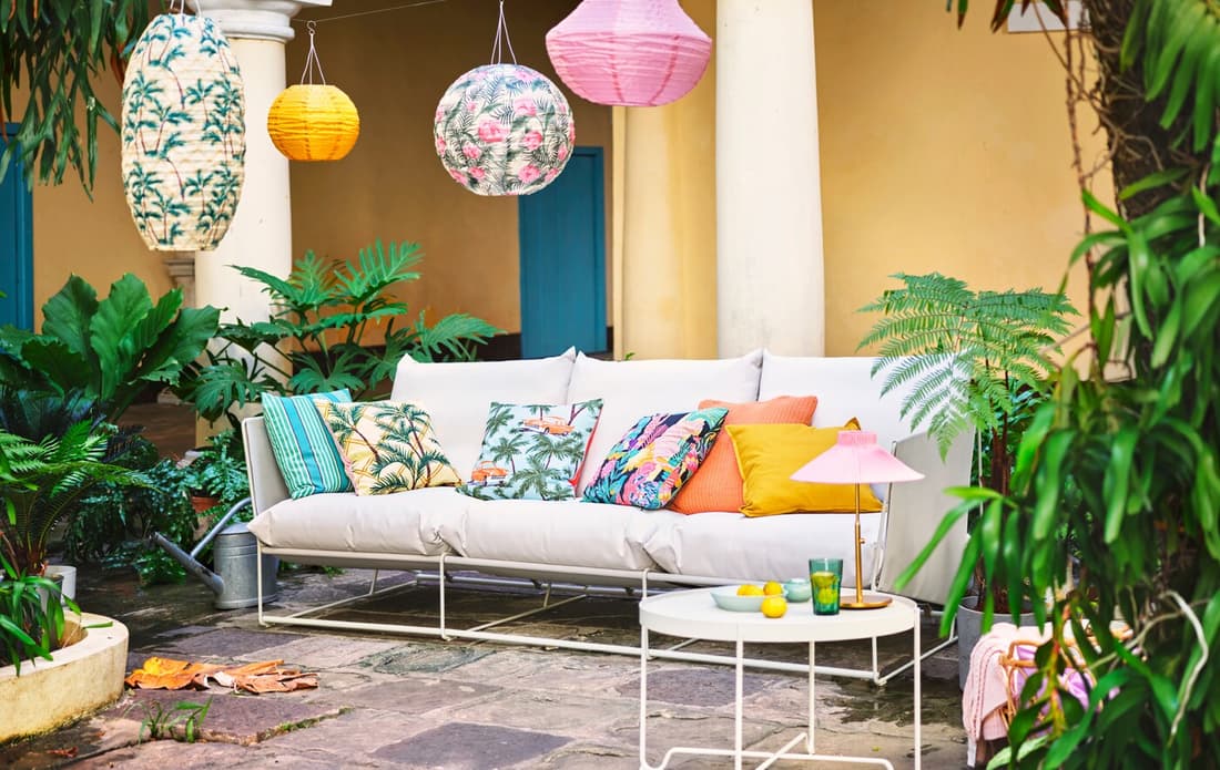 Light your summer evenings with solar-powered lamps - IKEA