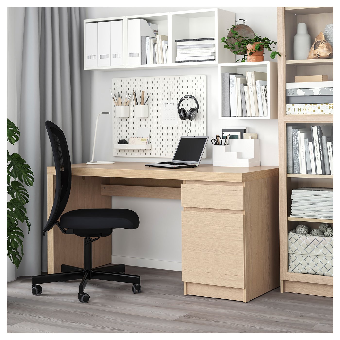 MALM Scrivania, impiallacciato rovere mord bianco, 140x65 cm - IKEA IT