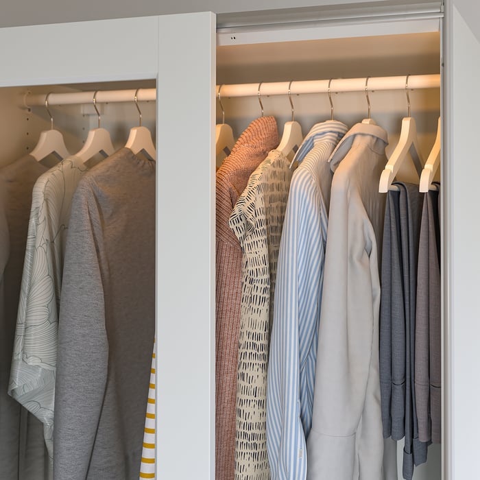 ÖVERSIDAN LED wardrobe lighting strp w sensor, dimmable white, 71 cm - IKEA