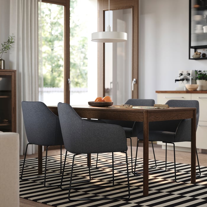 TONSTAD / TOSSBERG Mesa y 4 sillas, café chapa roble/Gunnared gris ...