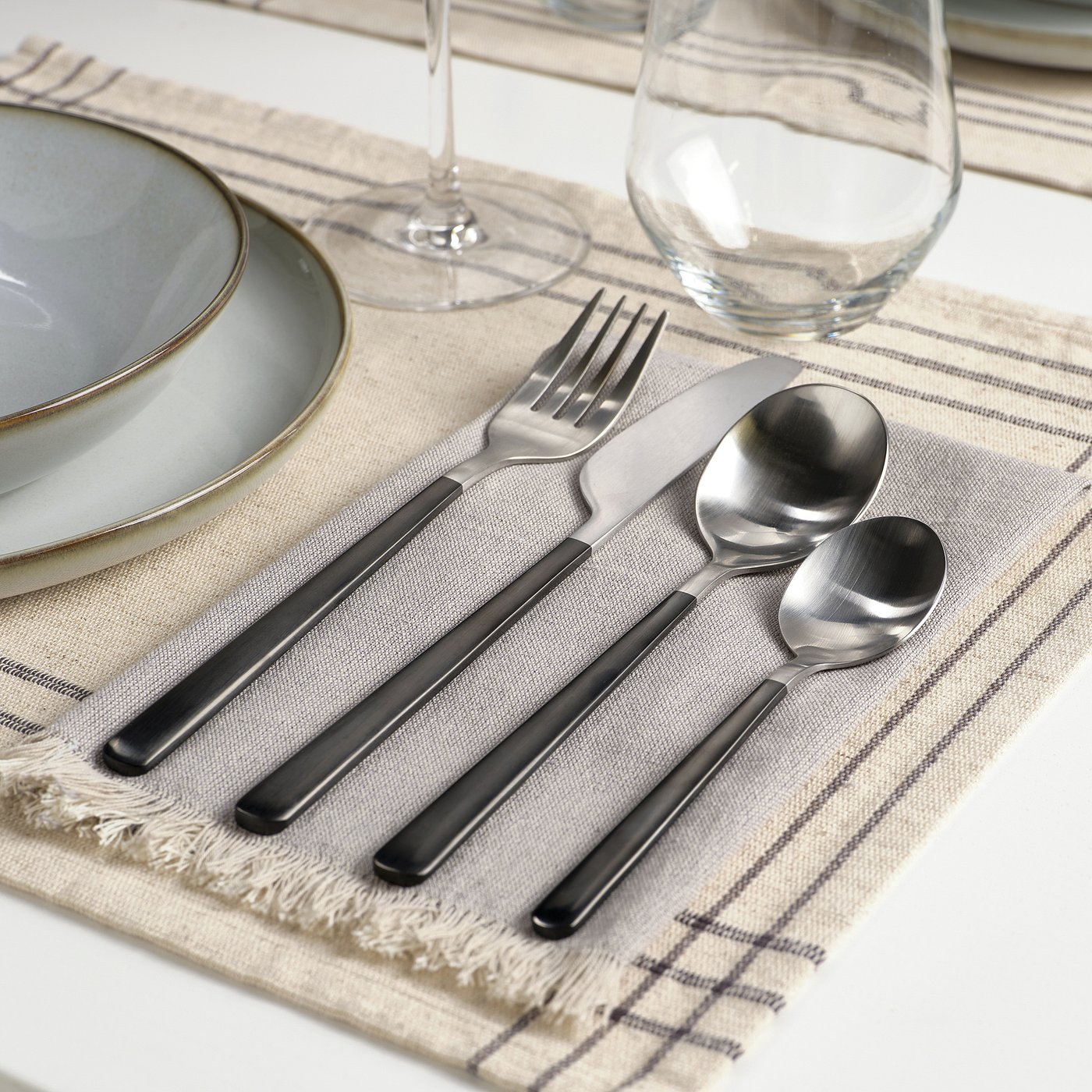 Black cutlery sets. Buy Online & In-store - IKEA