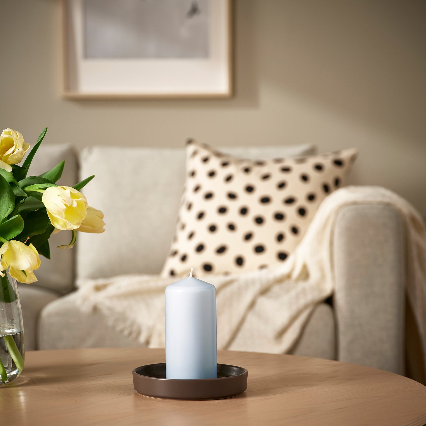 DAGLIGEN Top sveća bez mirisa, svetlosiva-plava, 14 cm | MONTIKEA