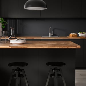 Måttbeställda bänkskivor i tjock fanér - IKEA