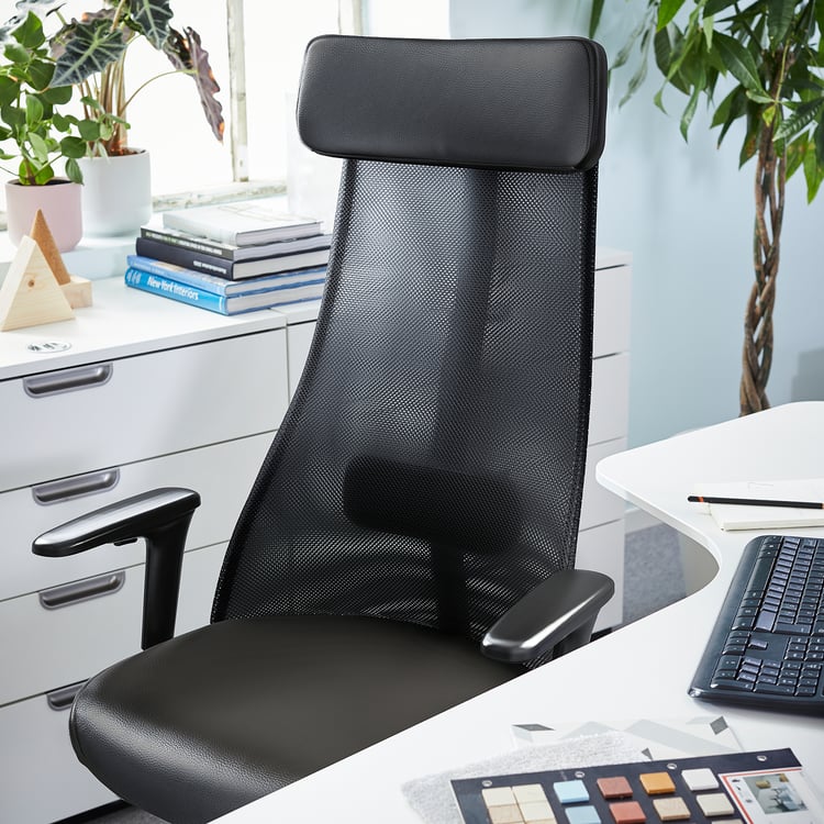 JÄRVFJÄLLET Pisarniški stol z nasloni za roke, Glose črna - IKEA